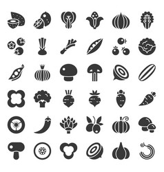 Cartoon green chinese cabbage vegetable Royalty Free Vector